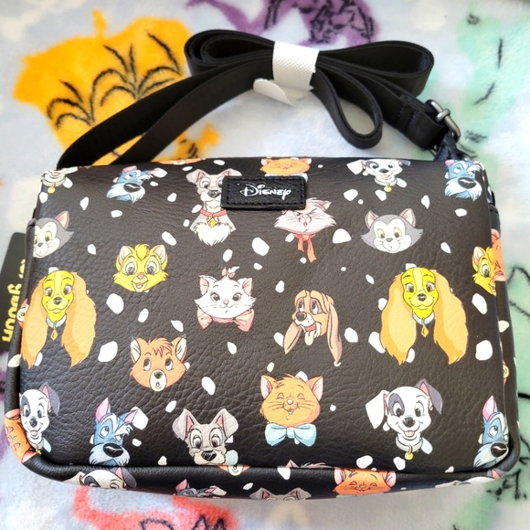 Disney | Bags | Disney Crossbody Bag | Poshmark
